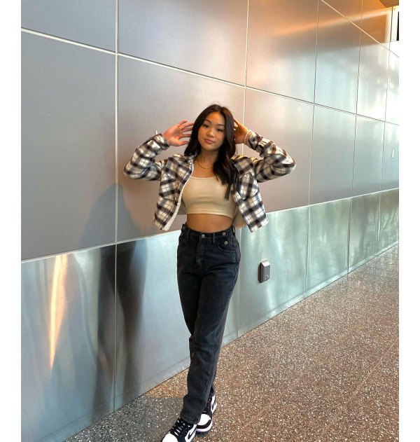 Suni Lee: 5 Things to Know About the 'DWTS' Season 30 Cast Member | Us ...