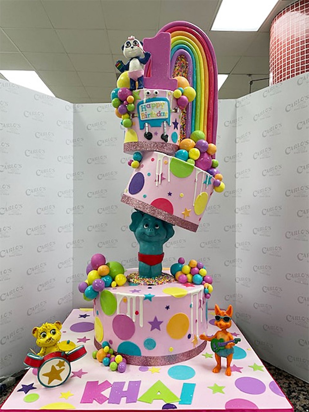 Buddy Valastro Talks Working With Gigi Hadid on Khai's Birthday Cake ...