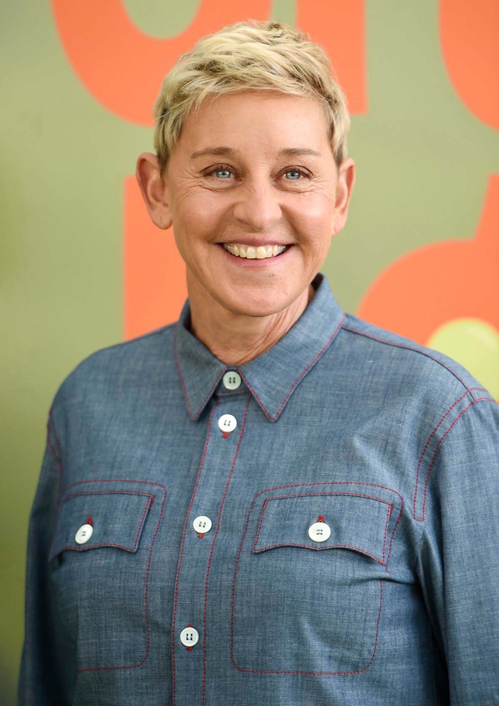 Ellen Degeneres Sign Ellen DeGeneres Claims She Was 'kicked Out' Of
