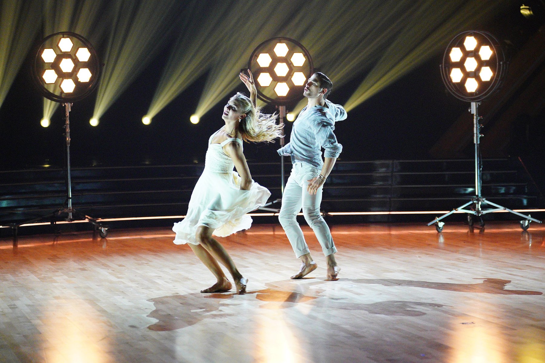 DWTS' Amanda Kloots: How Alan Bersten Helped Me After Nick's Death | Us ...
