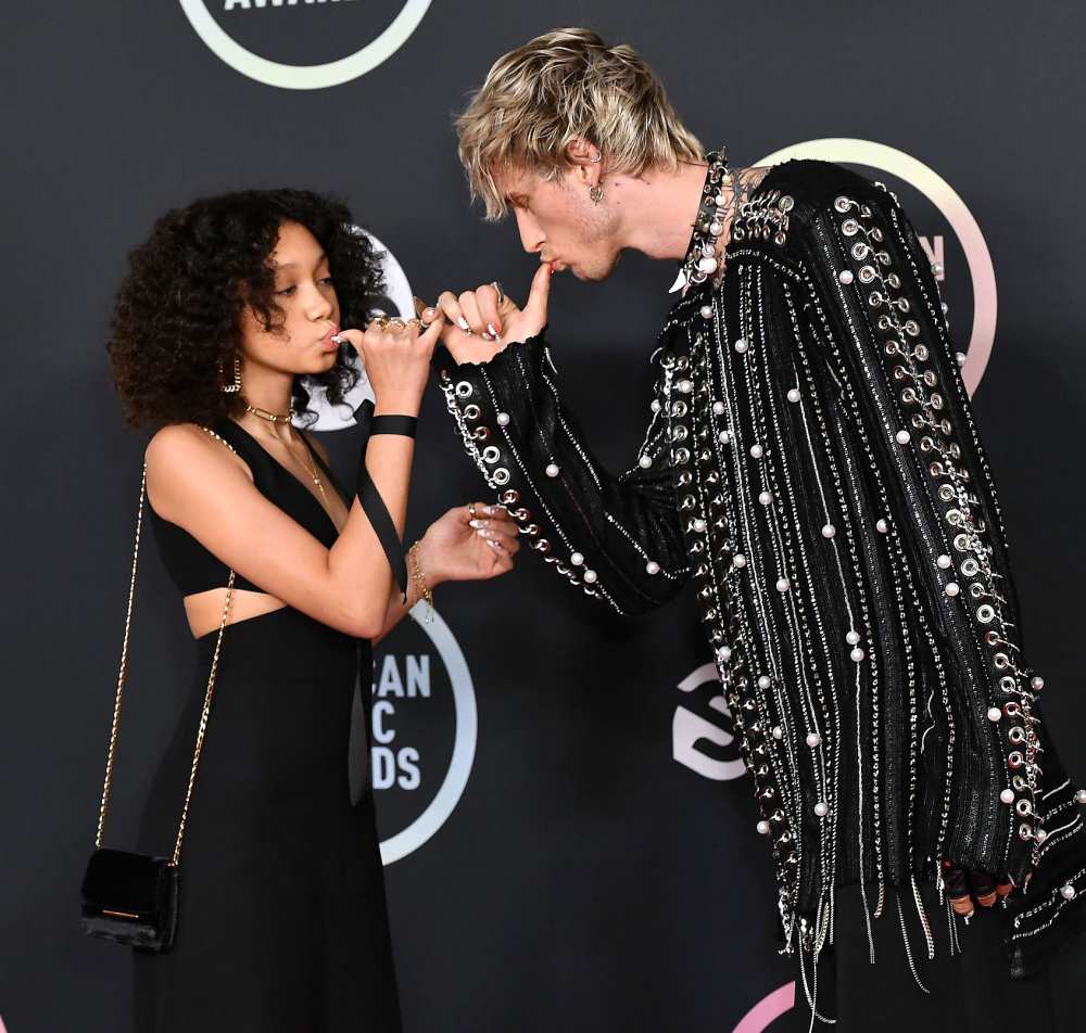 American Music Awards 2021: Machine Gun Kelly Brings Daughter Casie ...