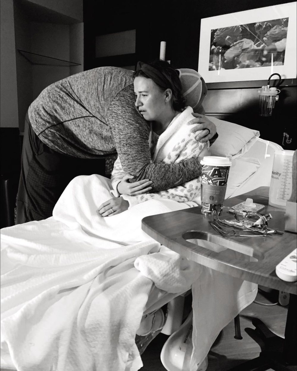 NFL’s Ryan Kelly, Wife Mourn Baby's Loss 19 Weeks Into Pregnancy | Us ...