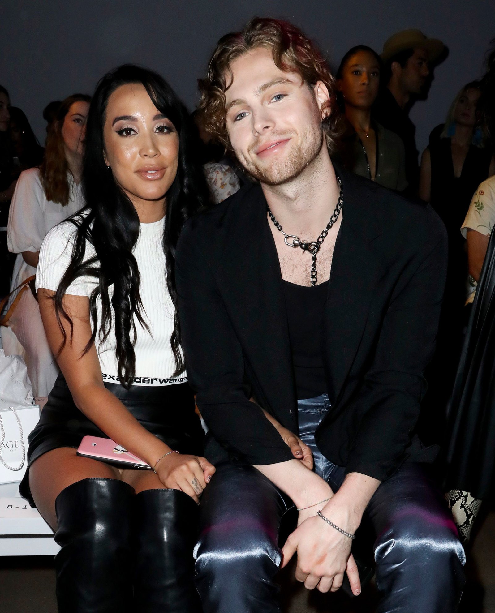 Did 5SOS Luke Hemmings Secretly Marry Sierra Deaton He Explains Us Did 5SOS Luke Hemmings Secretly Marry Sierra Deaton He Explains Us