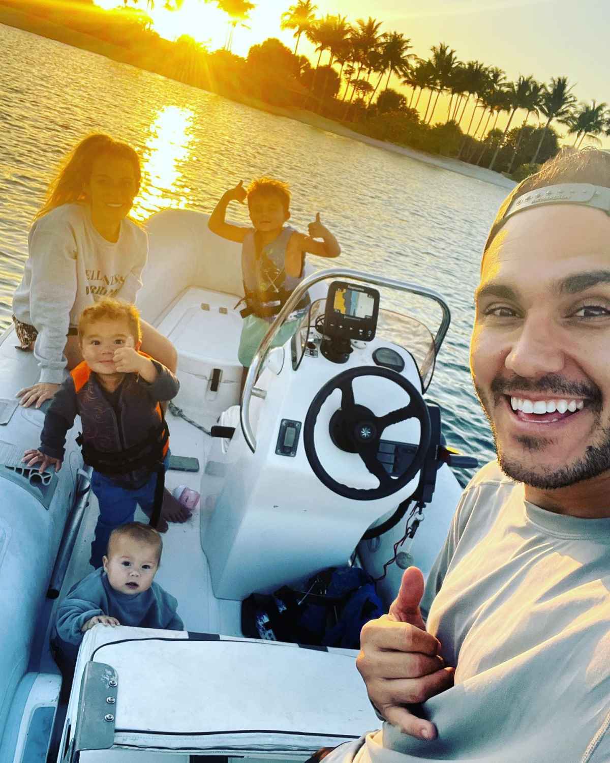 Alexa, Carlos PenaVega’s Family Photos Over the Years