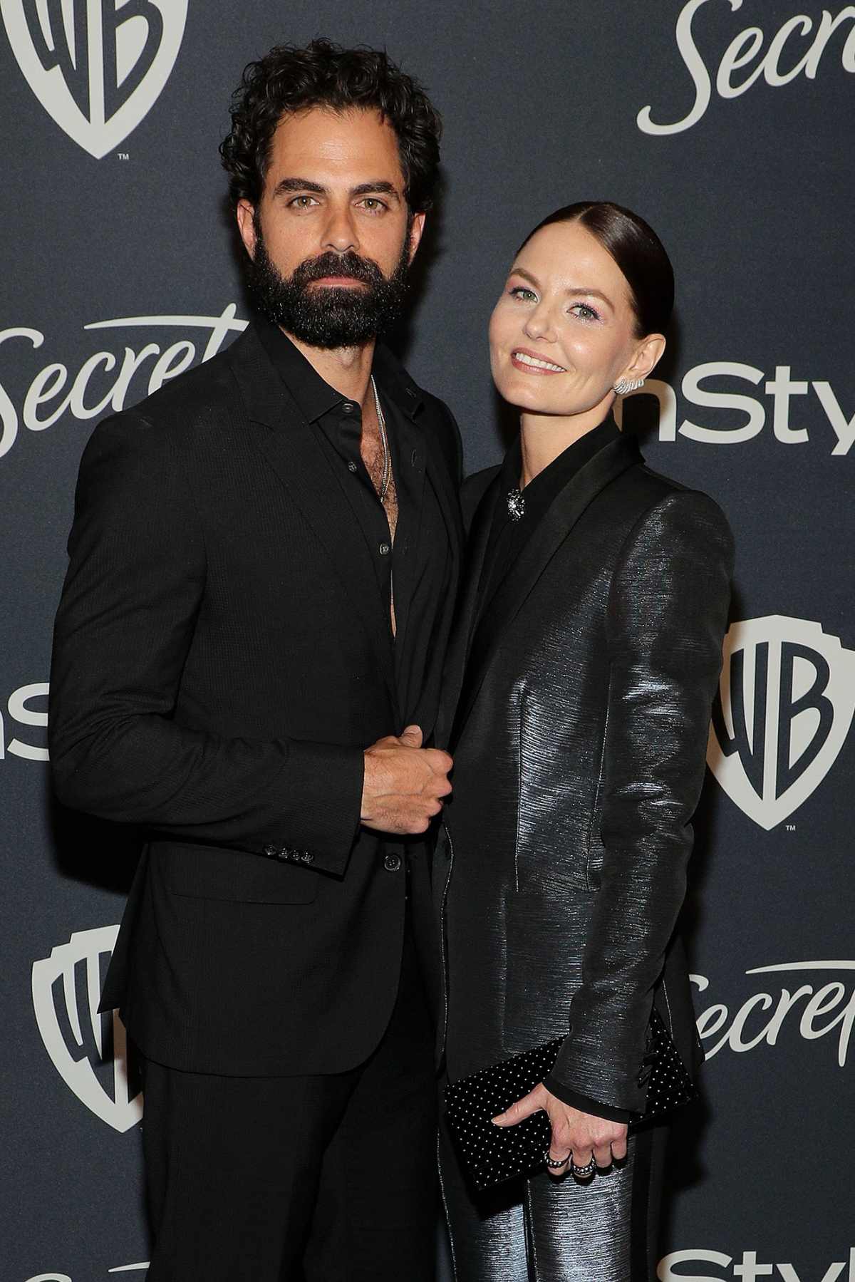 Jennifer Morrison And Sebastian Stan Kiss