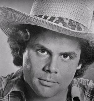 Mary Tyler Moore Recalled Son's Accidental Death at 24 in Memoir | Us ...