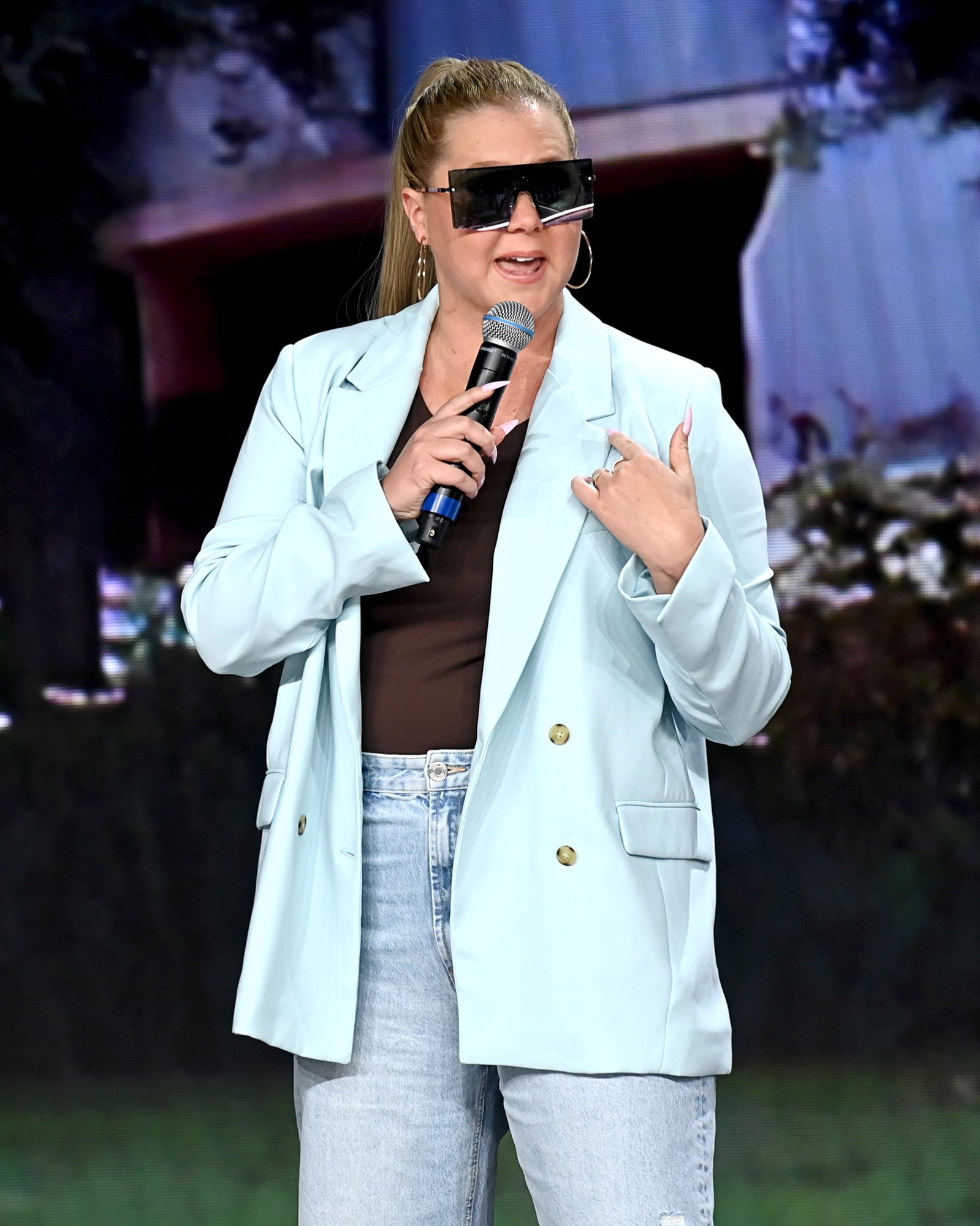 Amy Schumer Gets Kardashian-Style Makeover, Rebrands as 'Kamy'