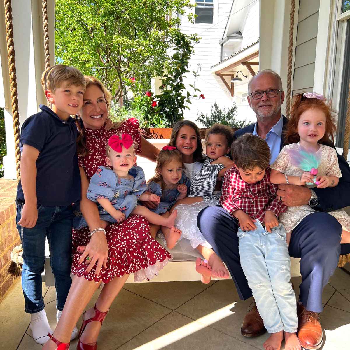Jessie James Decker’s Family Breakdown: Brother John, More | Us Weekly