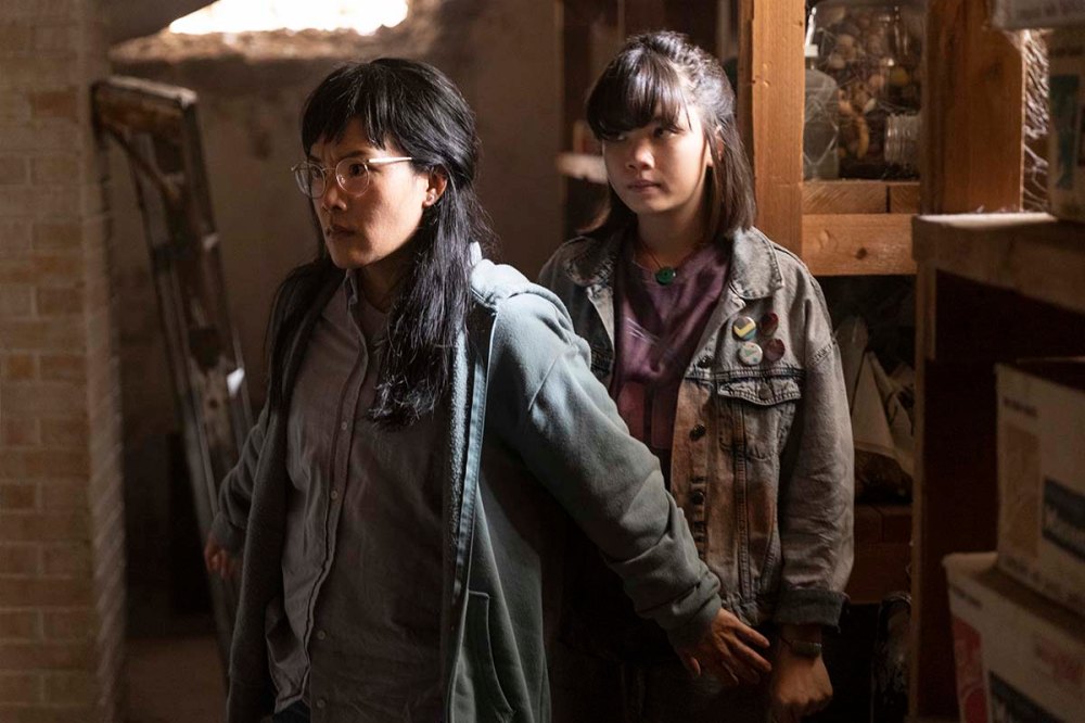'Paper Girls': Everything to Know About the Prime Video Adaptation | Us ...