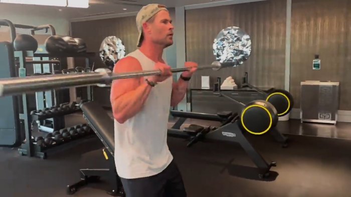 Chris Hemsworth's 'Thor: Love and Thunder' Prep, Workouts: Details | Us ...