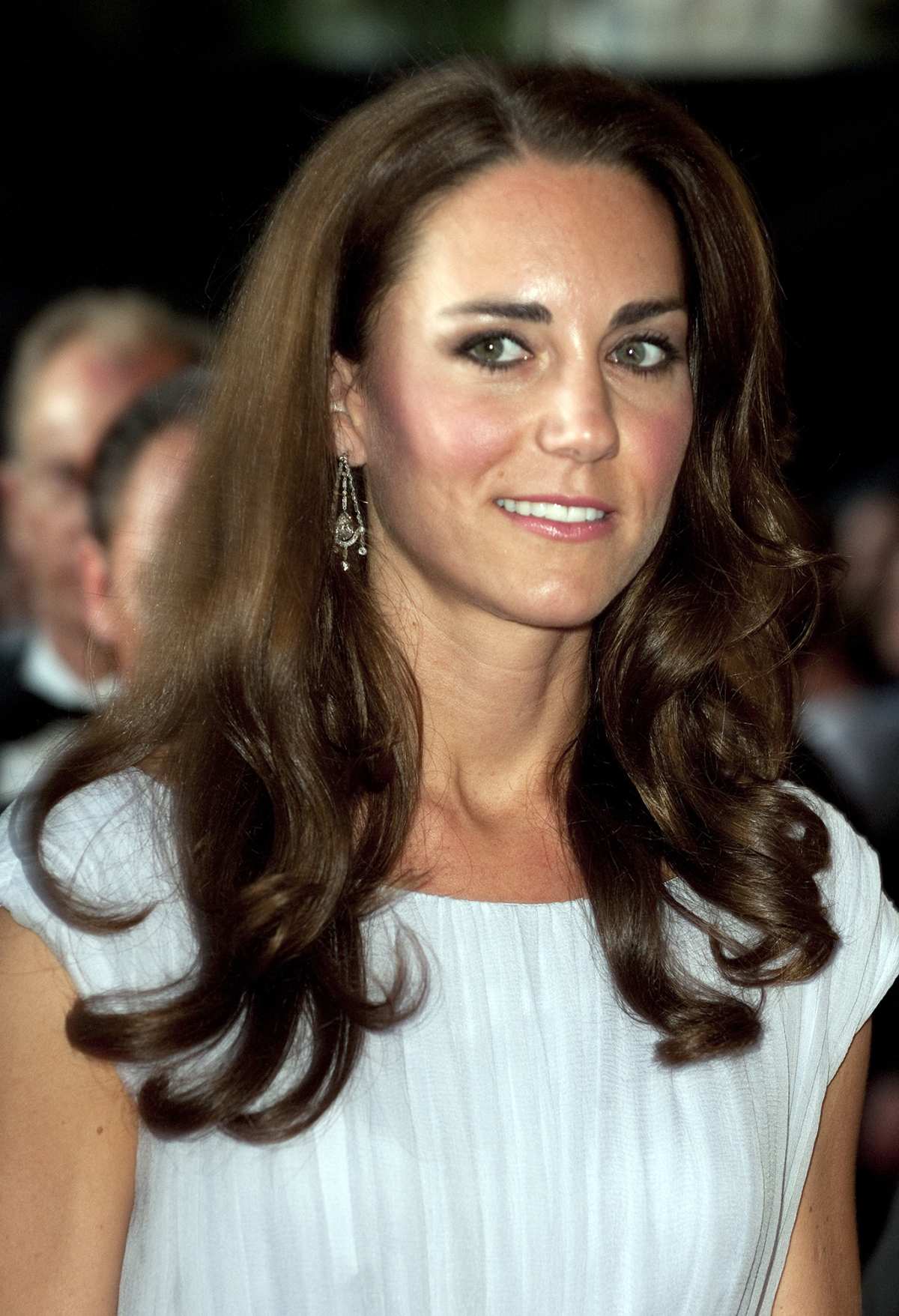 Every Time Kate Middleton Wore Queen Elizabeth II's Jewelry: Photos