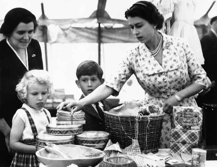 Inside Queen Elizabeth's Relationship With Daughter Princess Anne | Us ...