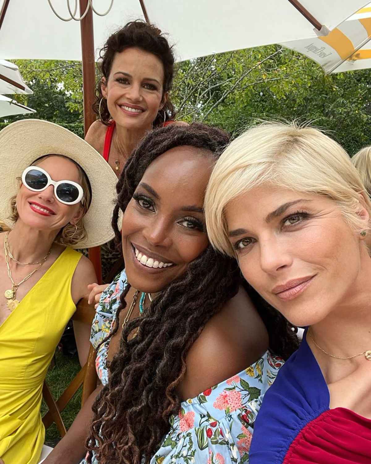 Selma Blair's Tight-Knit Inner Circle Amid Her MS Battle: Photos | Us ...