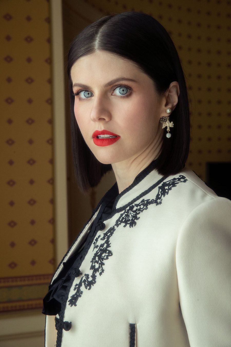 Details of Alexandra Daddario’s Makeup at Dior Fashion Show: Tips | Us ...