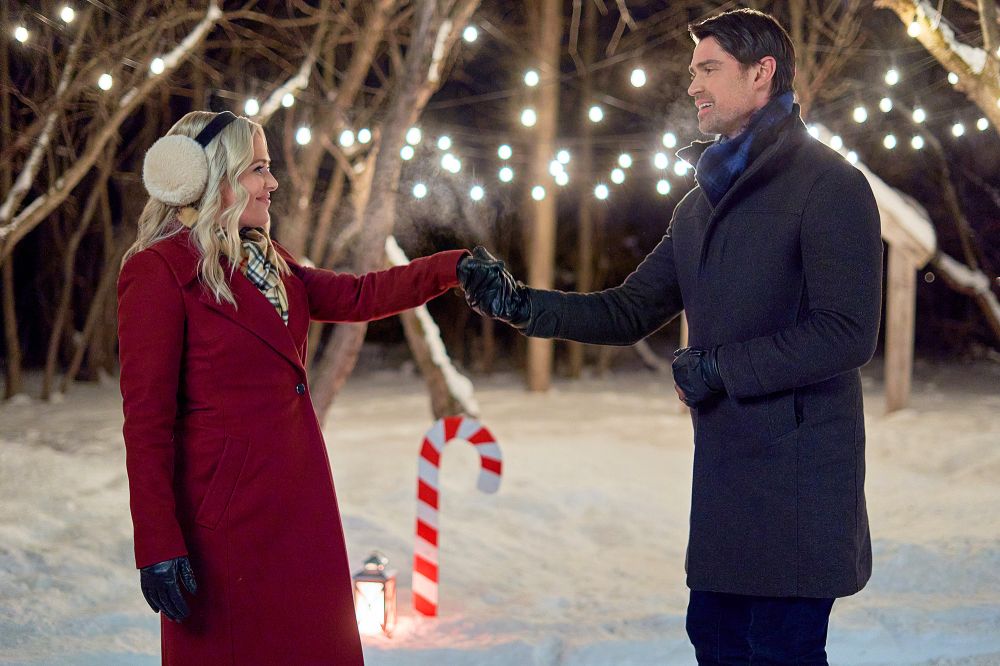 See Hallmark Channel's 40 New ‘Countdown to Christmas’ Movies