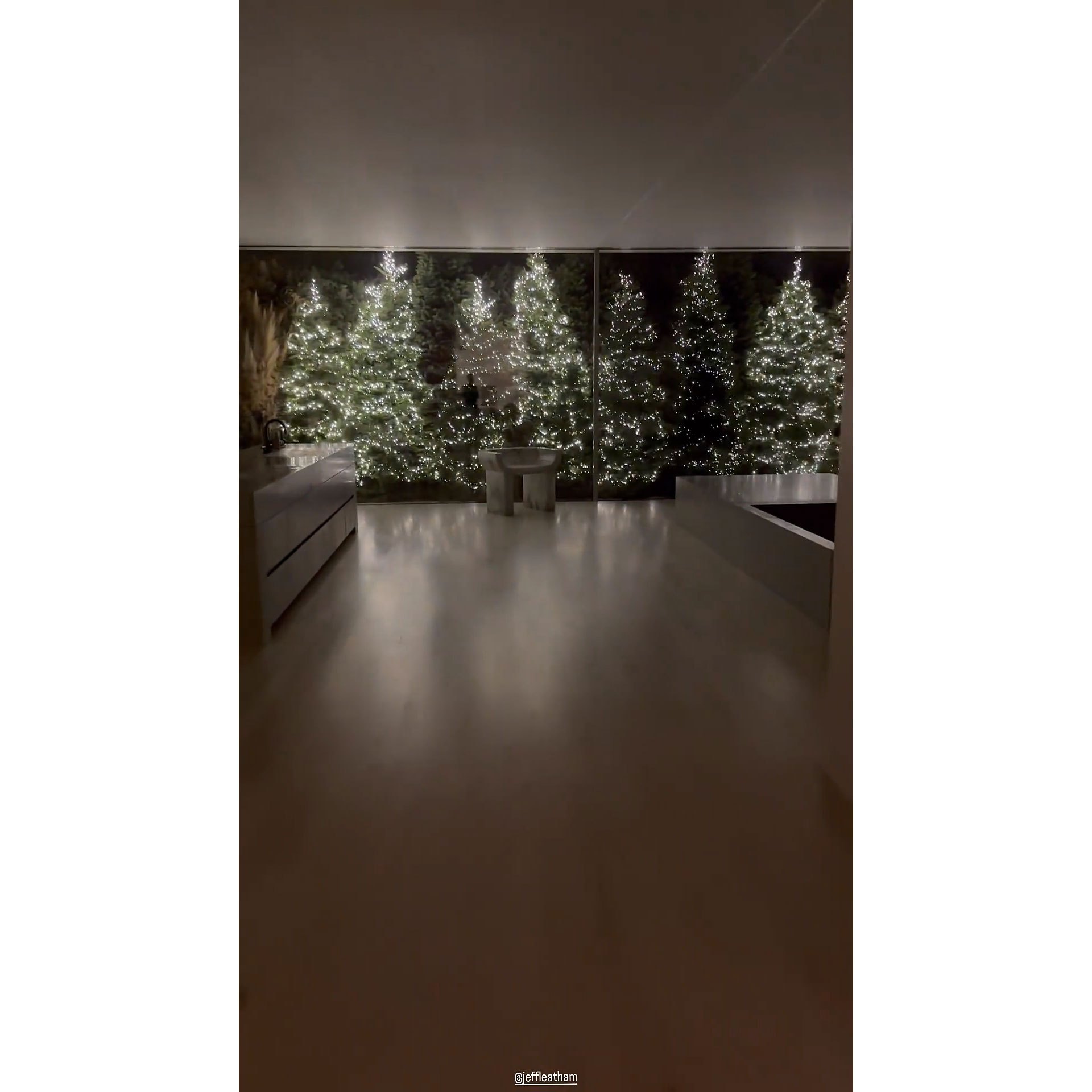 Kim Kardashian Shows 'Beautiful' Home View After Kanye West Divorce ...