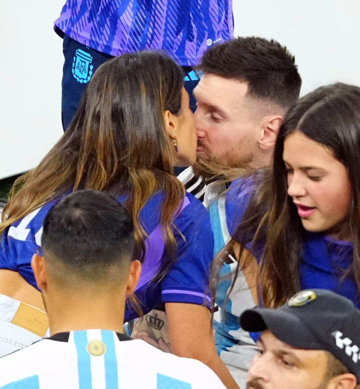 Lionel Messi Celebrates World Cup Win With Wife, Sons: Photos