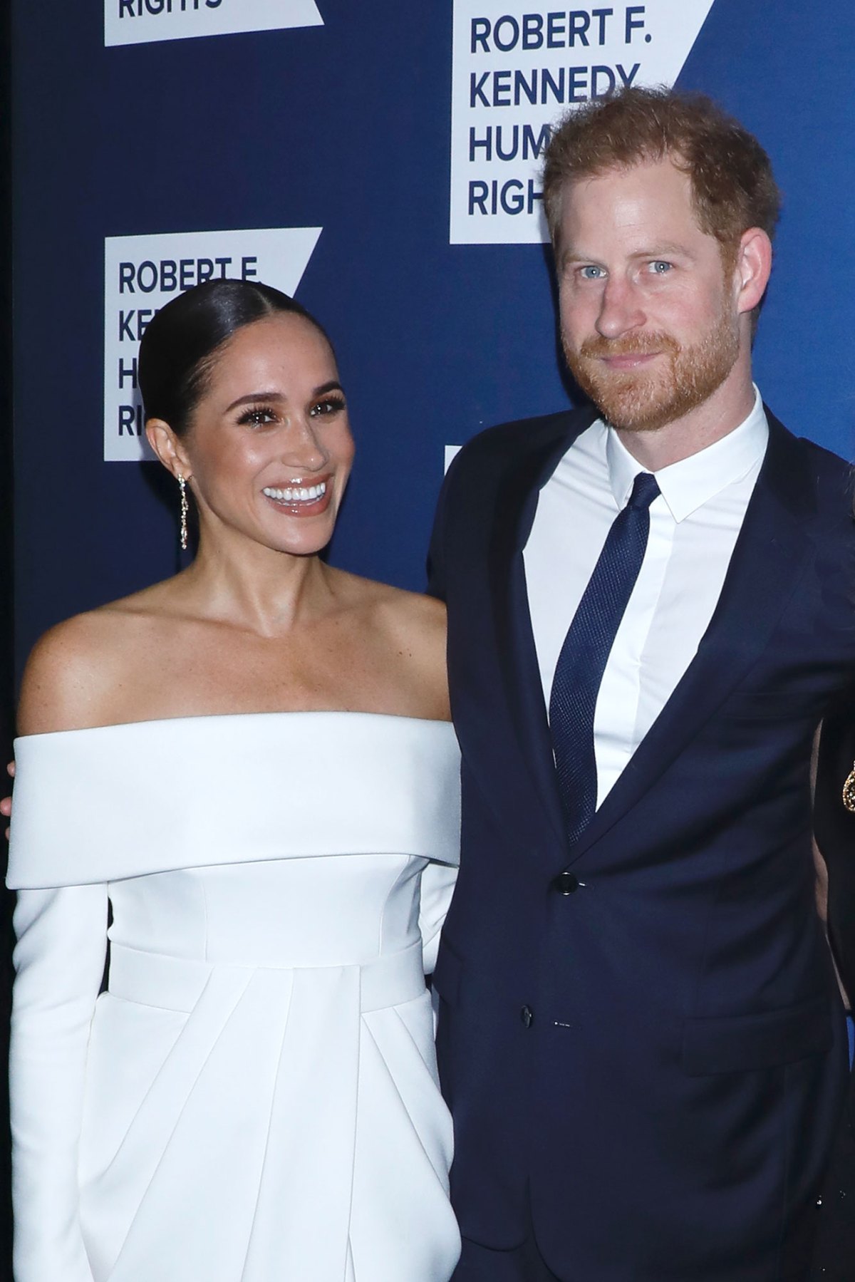 Prince Harry Reads His 1st Texts With Wife Meghan Markle: Details | Us ...