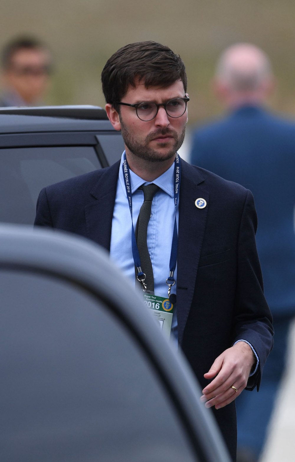 Harry and Meghan’s Former Aide Jason Knauf: 5 Things to Know | Us Weekly