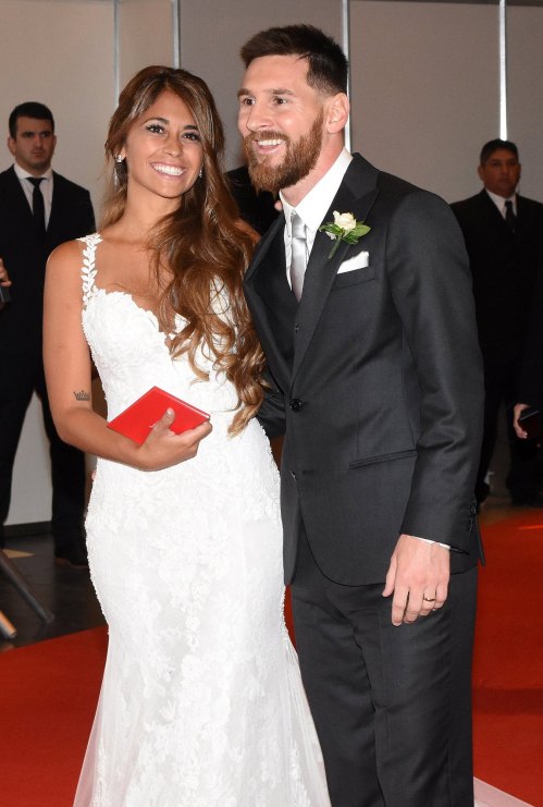 Lionel Messi Wife Antonela Roccuzzos Relationship Timeline Us Weekly 3393