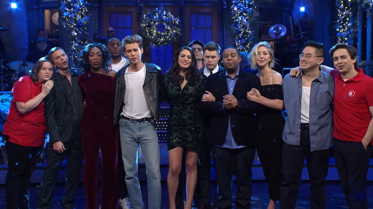 Cecily Strong Exits 'SNL' After 11 Seasons: Watch Her Goodbye | Us Weekly