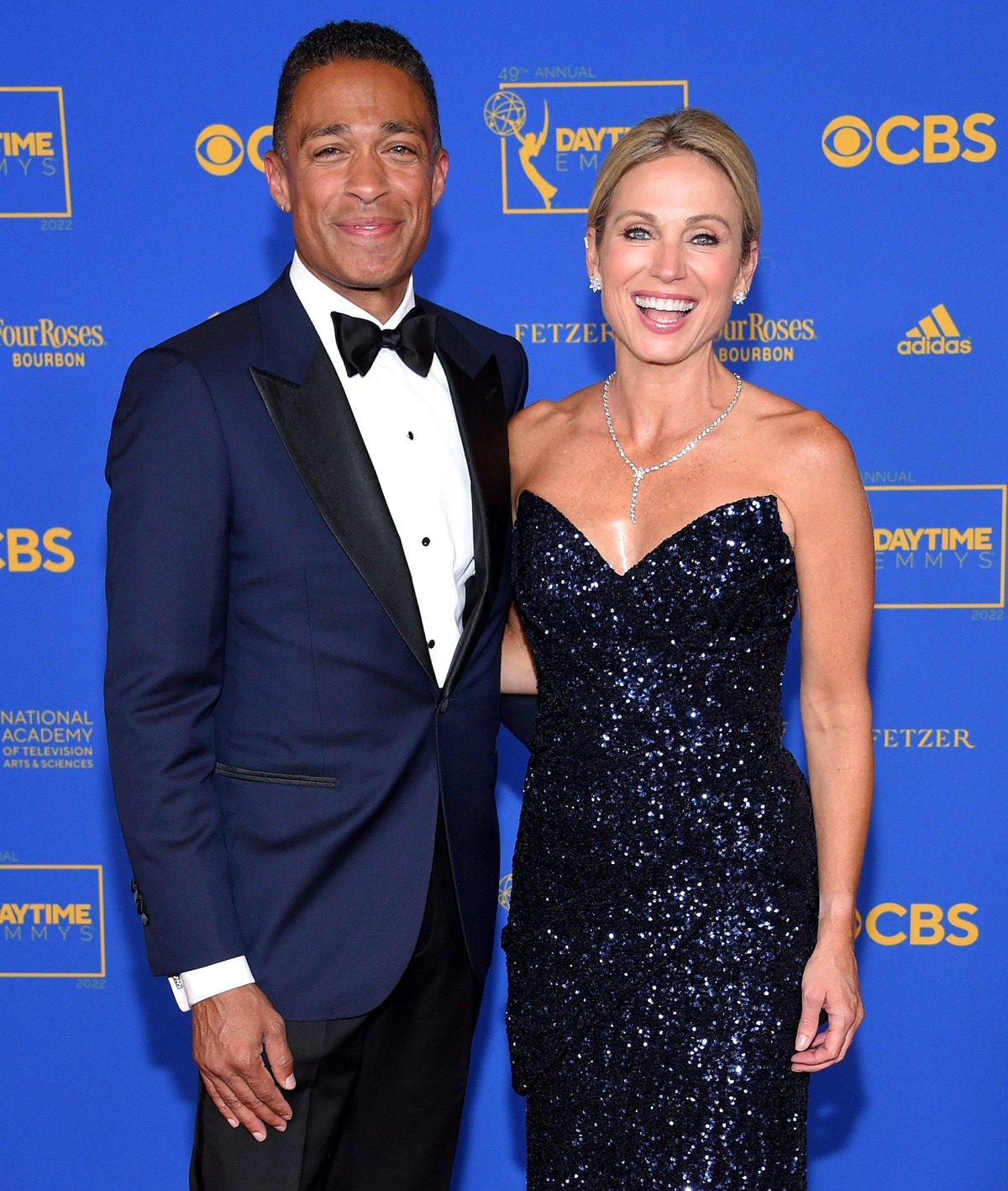 T.J. Holmes Holds Hands With Daughter Sabine, 10, After Amy Robach ...