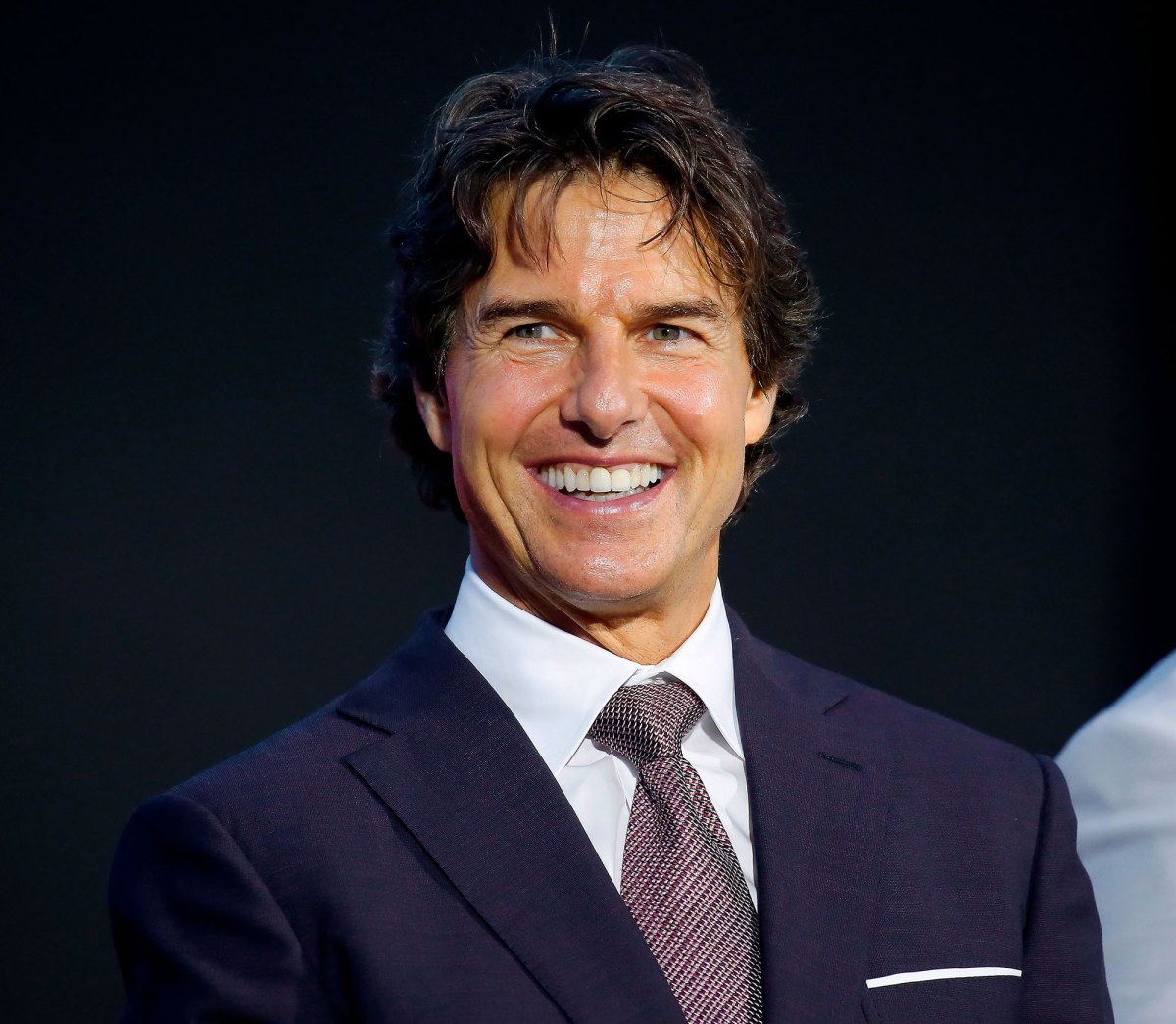 Golden Globes 2023: Jerrod Carmichael Shades Tom Cruise, Scientology ...