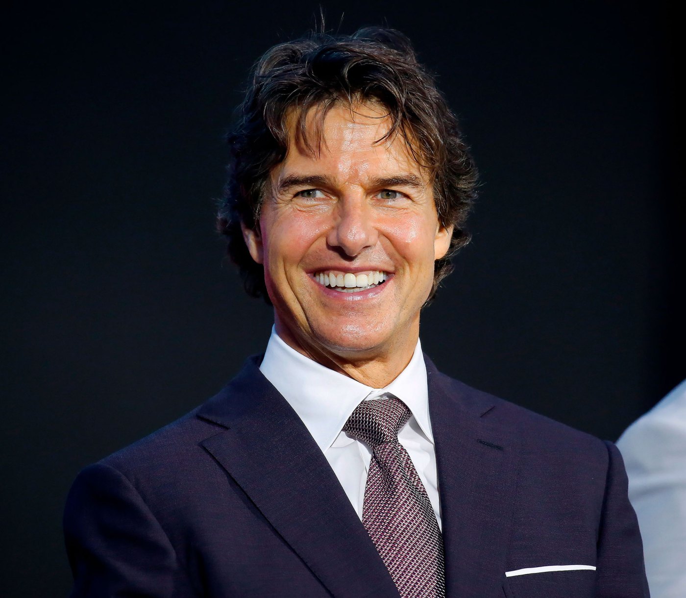 Golden Globes 2023: Jerrod Carmichael Shades Tom Cruise, Scientology ...