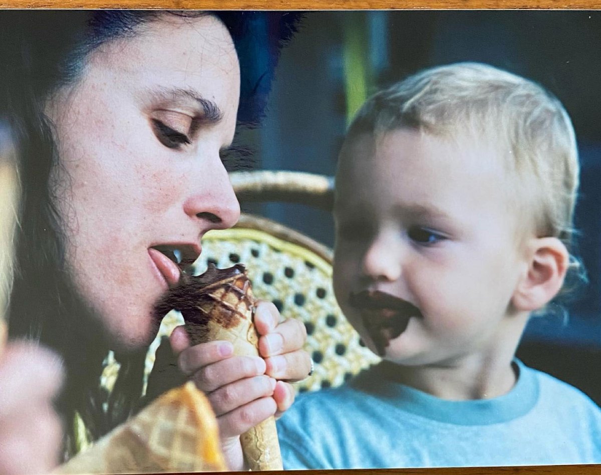 Julia Louis-Dreyfus' Family Photos With Husband Brad Hall, 2 Sons | Us ...