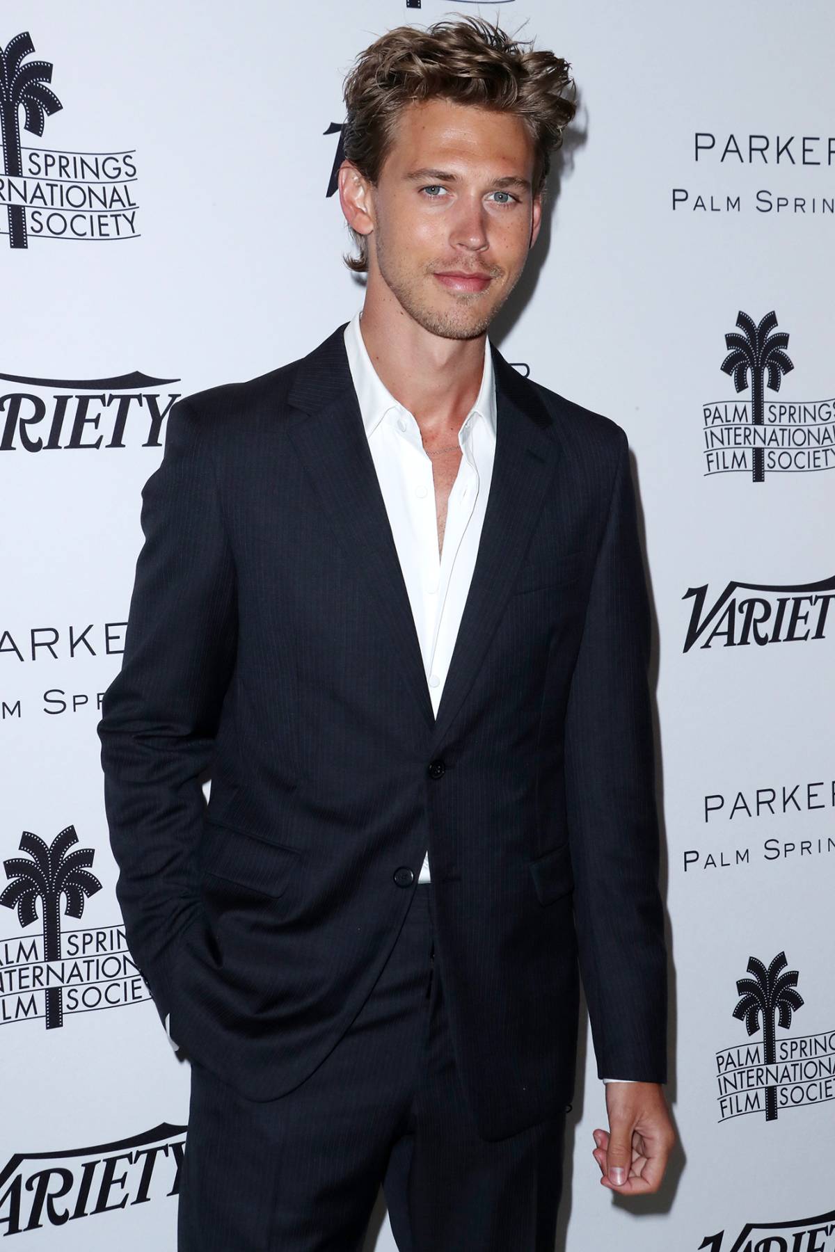 Austin Butler’s Voice Coach Defends His Ongoing Elvis Accent | Us Weekly