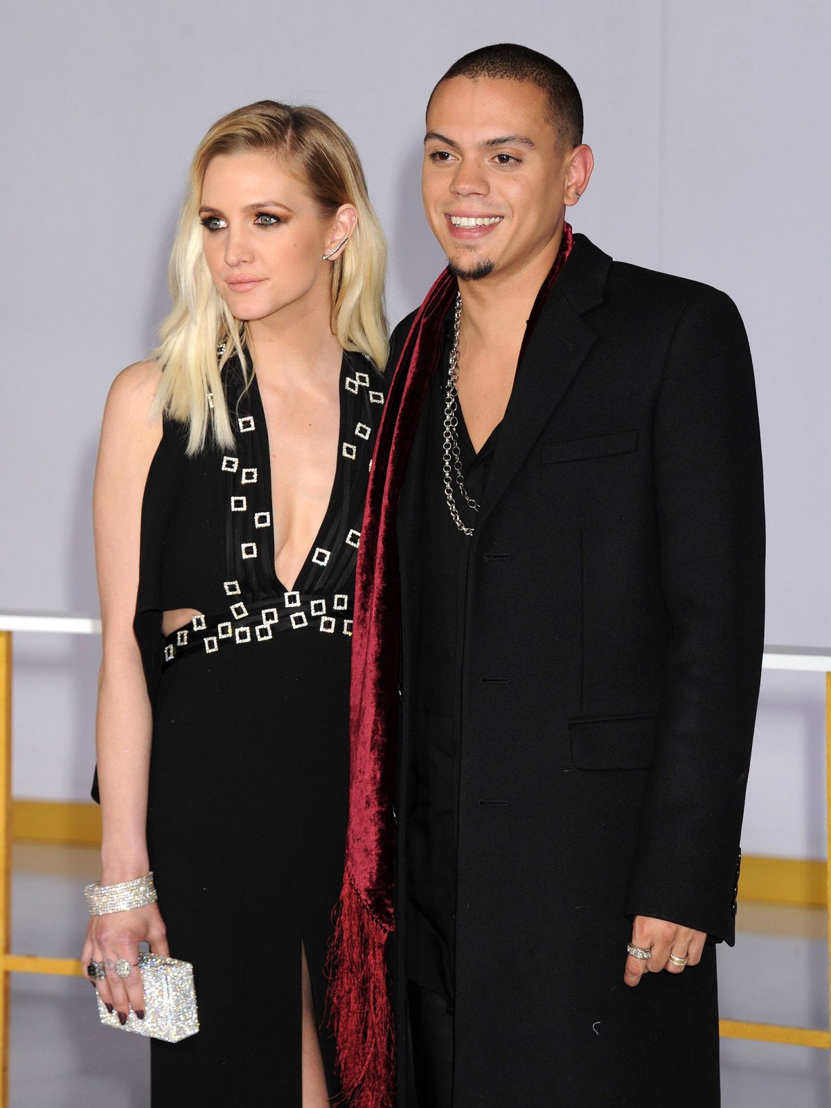 Ashlee Simpson Finally Introduces Daughter Jagger Snow in Family Photo ...