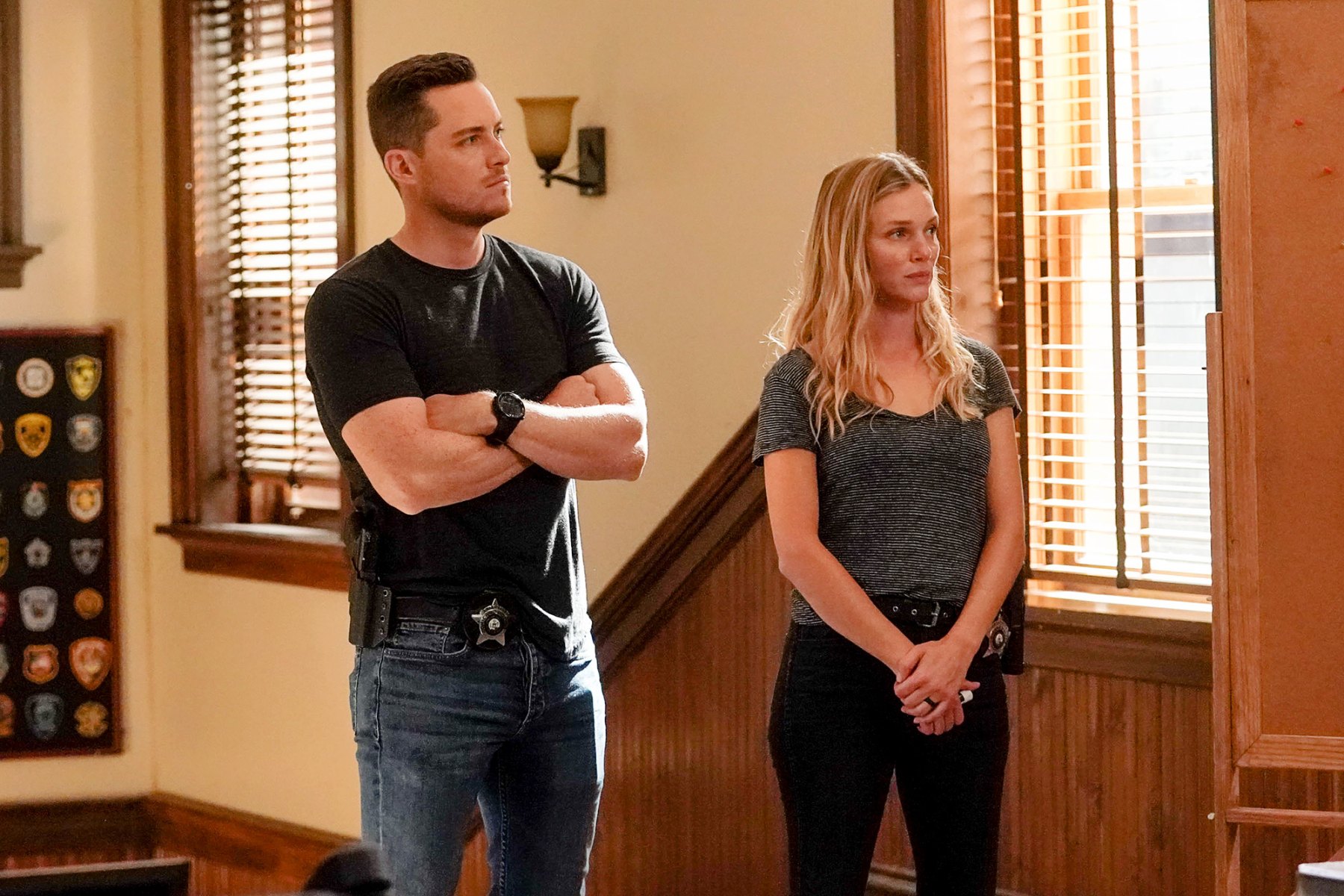 Chicago P.D.'s Jesse Lee Soffer, Tracy Spiridakos' Relationship ...
