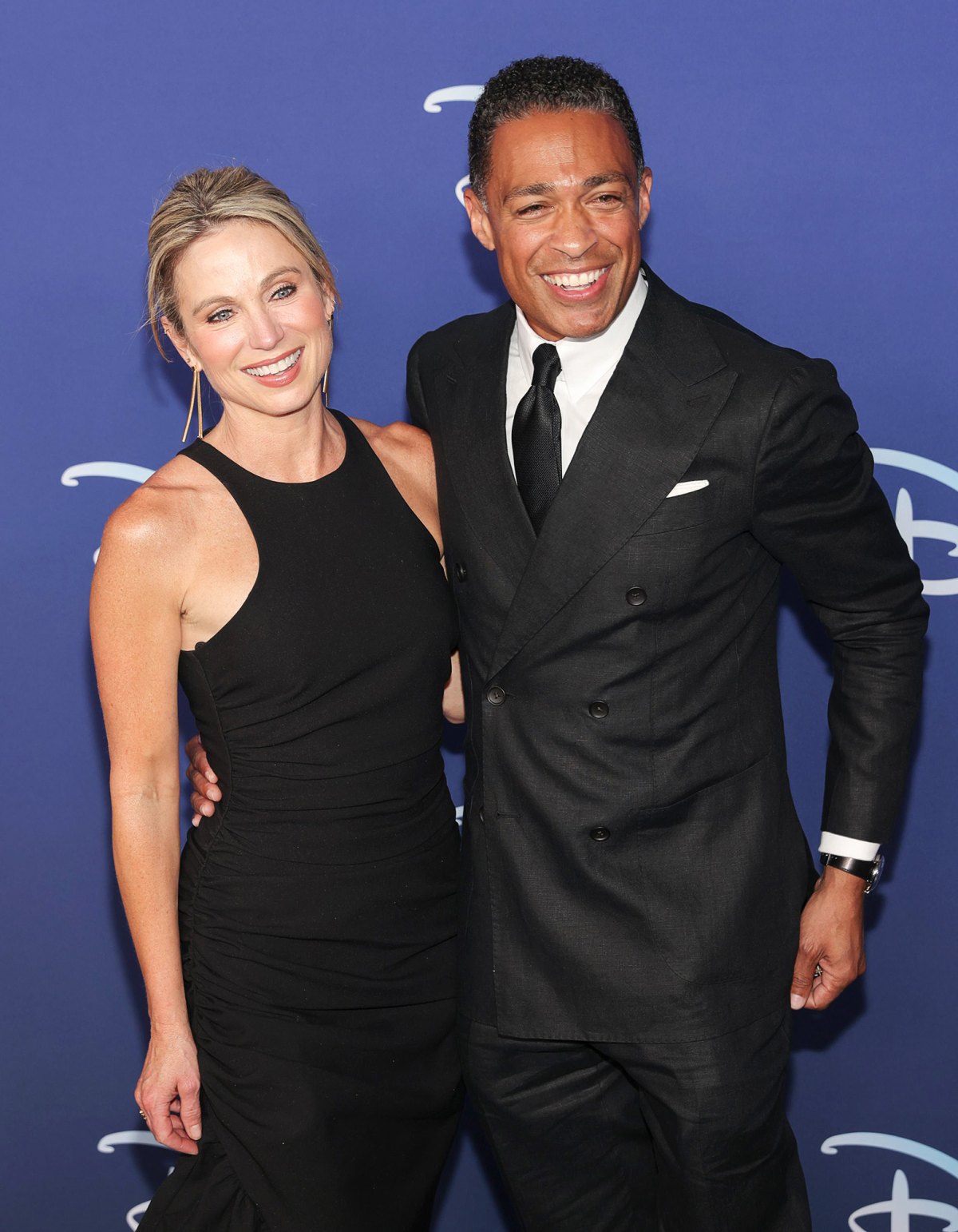 T.J. Holmes Grabs Amy Robach's Butt on PDA-Filled Trip After Scandal ...