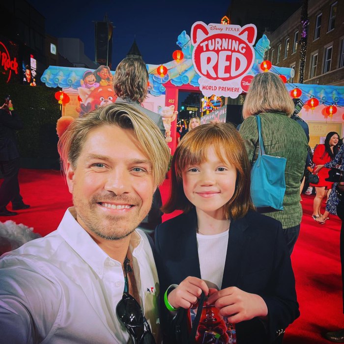 Taylor Hanson's Family Guide: See His 7 Kids With Wife Natalie | Us Weekly