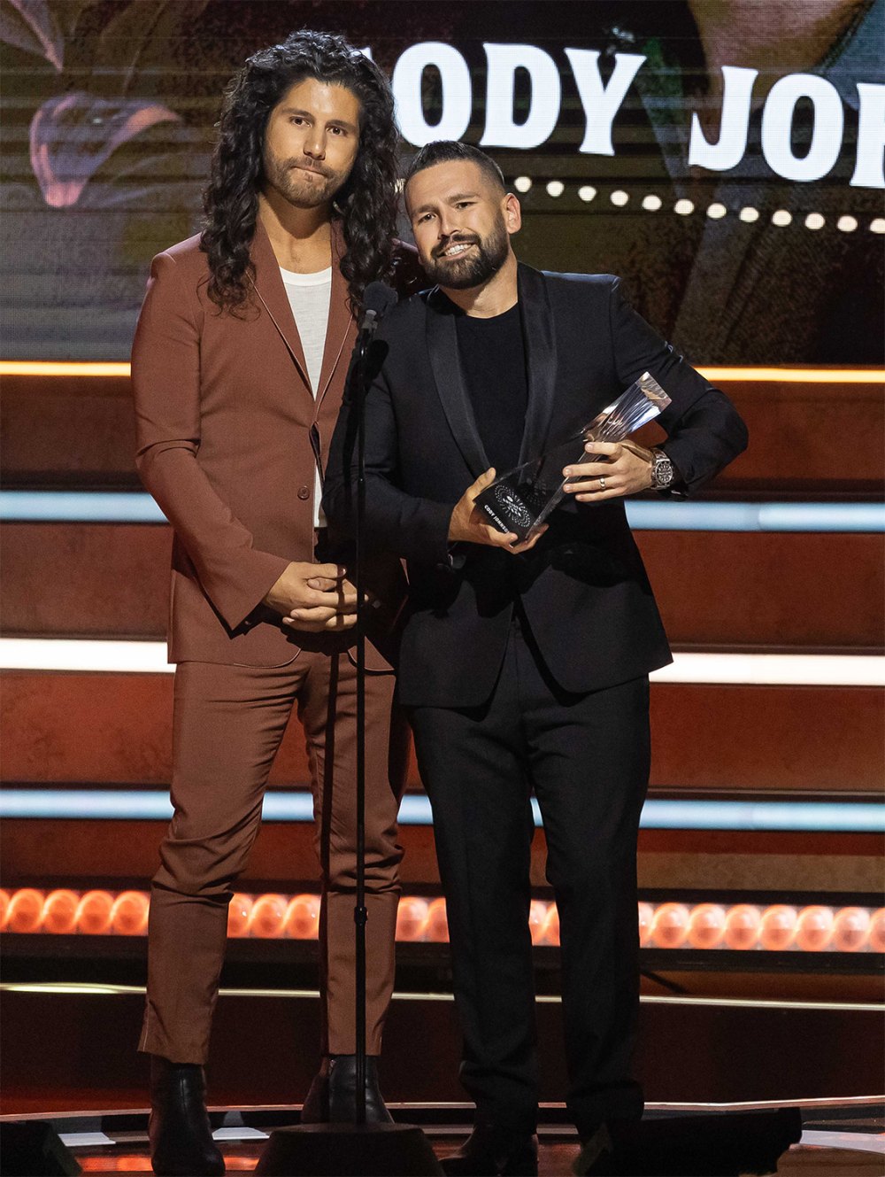 CMT Awards 2023: Everything to Know About Hosts, More | Us Weekly