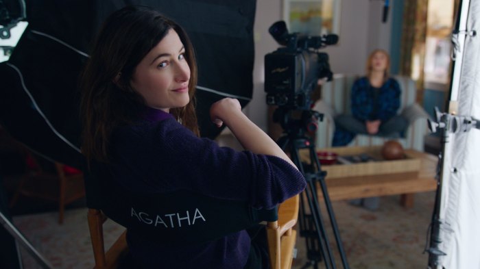 Kathryn Hahn News - Us Weekly