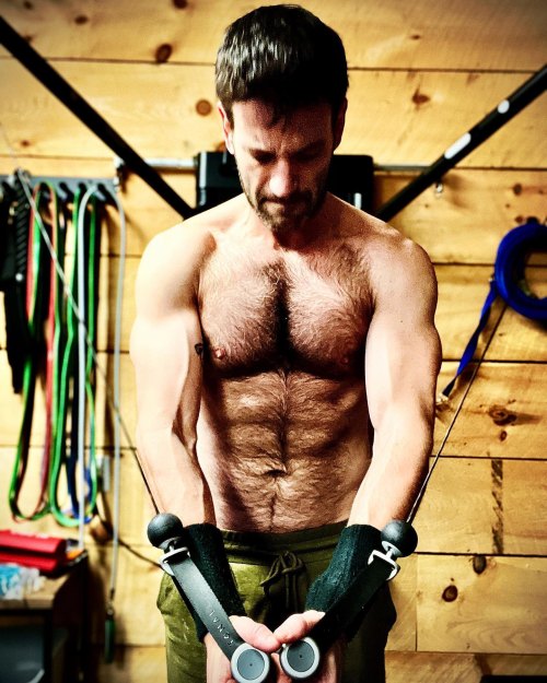 Colin Donnell Shows Off Abs After Getting Into 'Best Shape' | Us Weekly