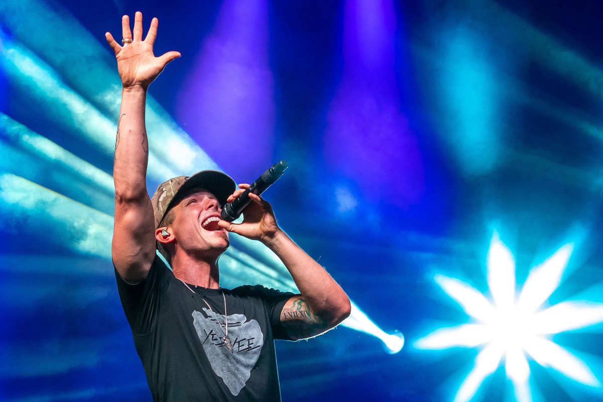 Granger Smith Leaving Music to Pursue Ministry After Son's Death | Us ...