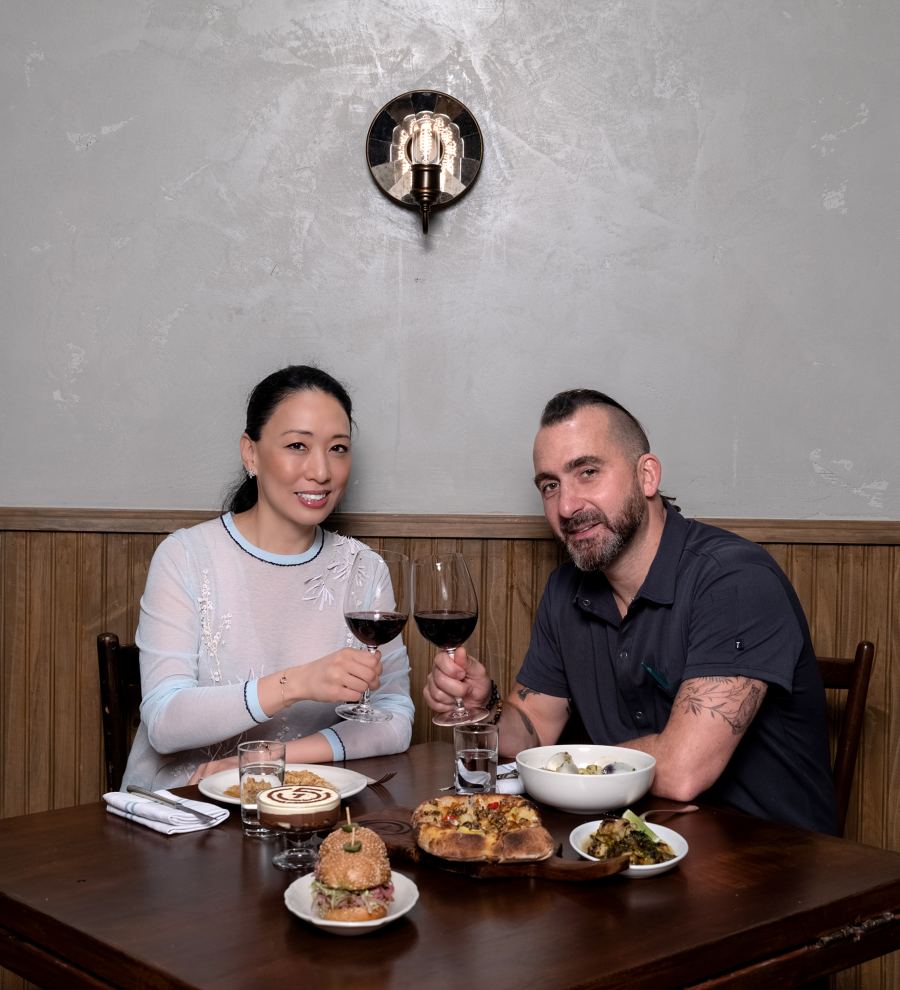 'Iron Chef' Winner Marc Forgione Shares Spaghetti Vongole Recipe | Us ...