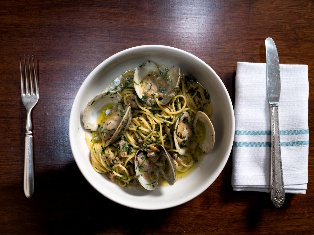 'Iron Chef' Winner Marc Forgione Shares Spaghetti Vongole Recipe | Us ...