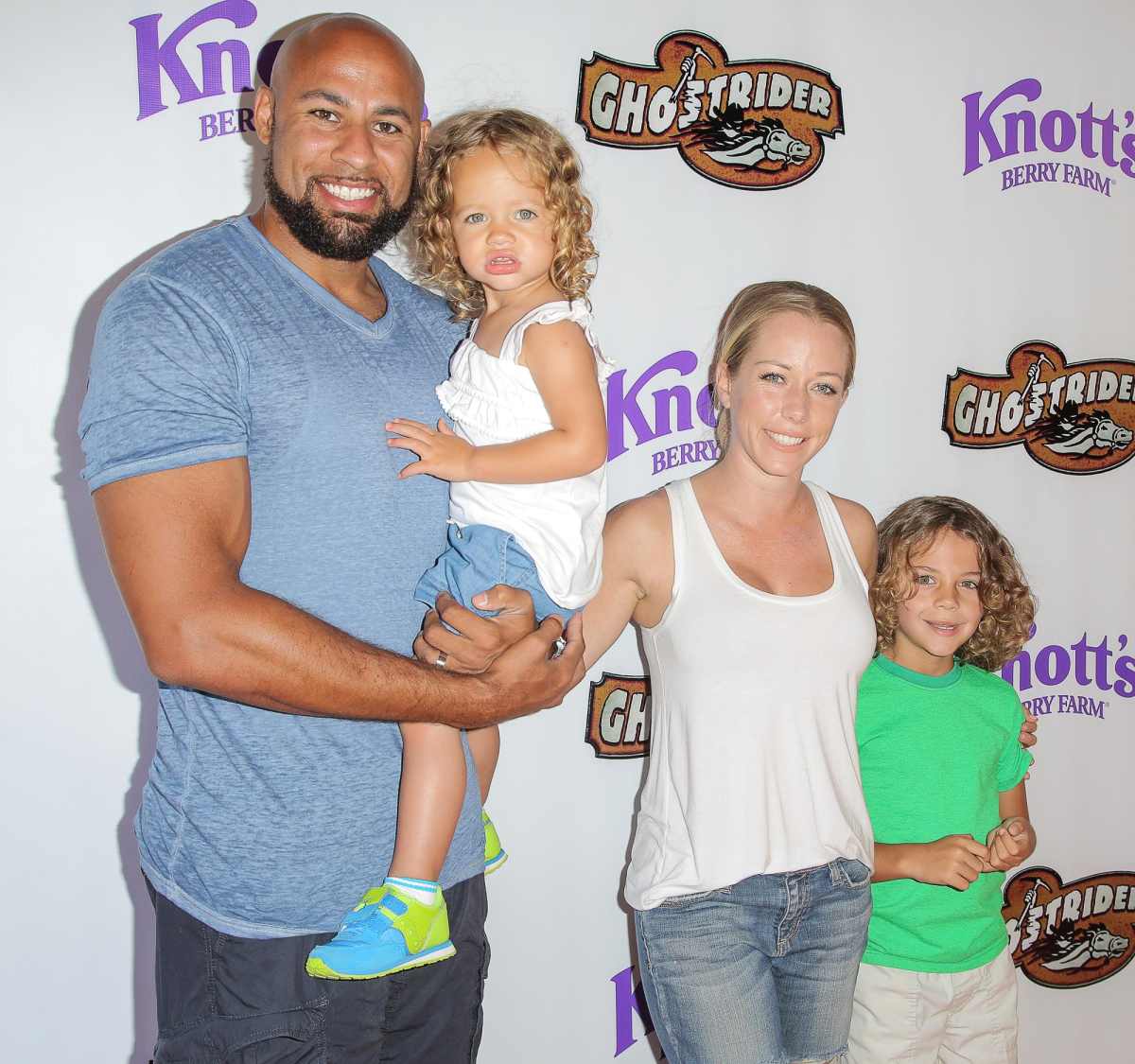 Kendra Wilkinson News - Us Weekly