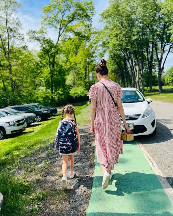 Sutton Foster News - Us Weekly