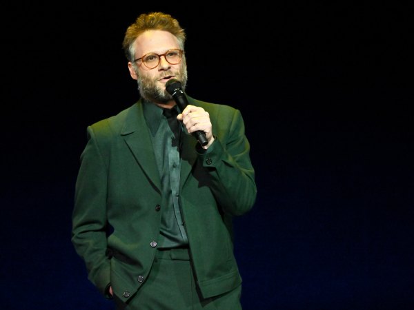 Seth Rogen Mourns 13-Year-Old Dog Zelda's Death: Details | Us Weekly
