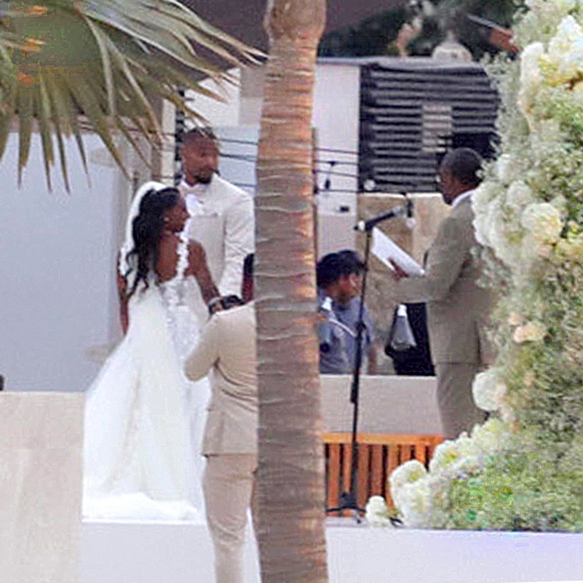 Simone Biles Found ‘Dream’ 2nd Wedding Dress in Her DMs: Photo | Us Weekly