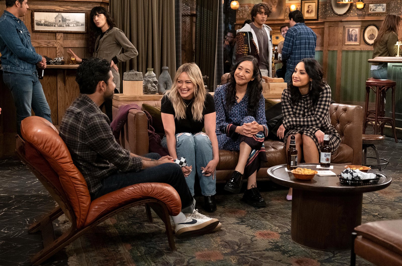 Who Is the Father on 'How I Met Your Father'? All the Clues | Us Weekly