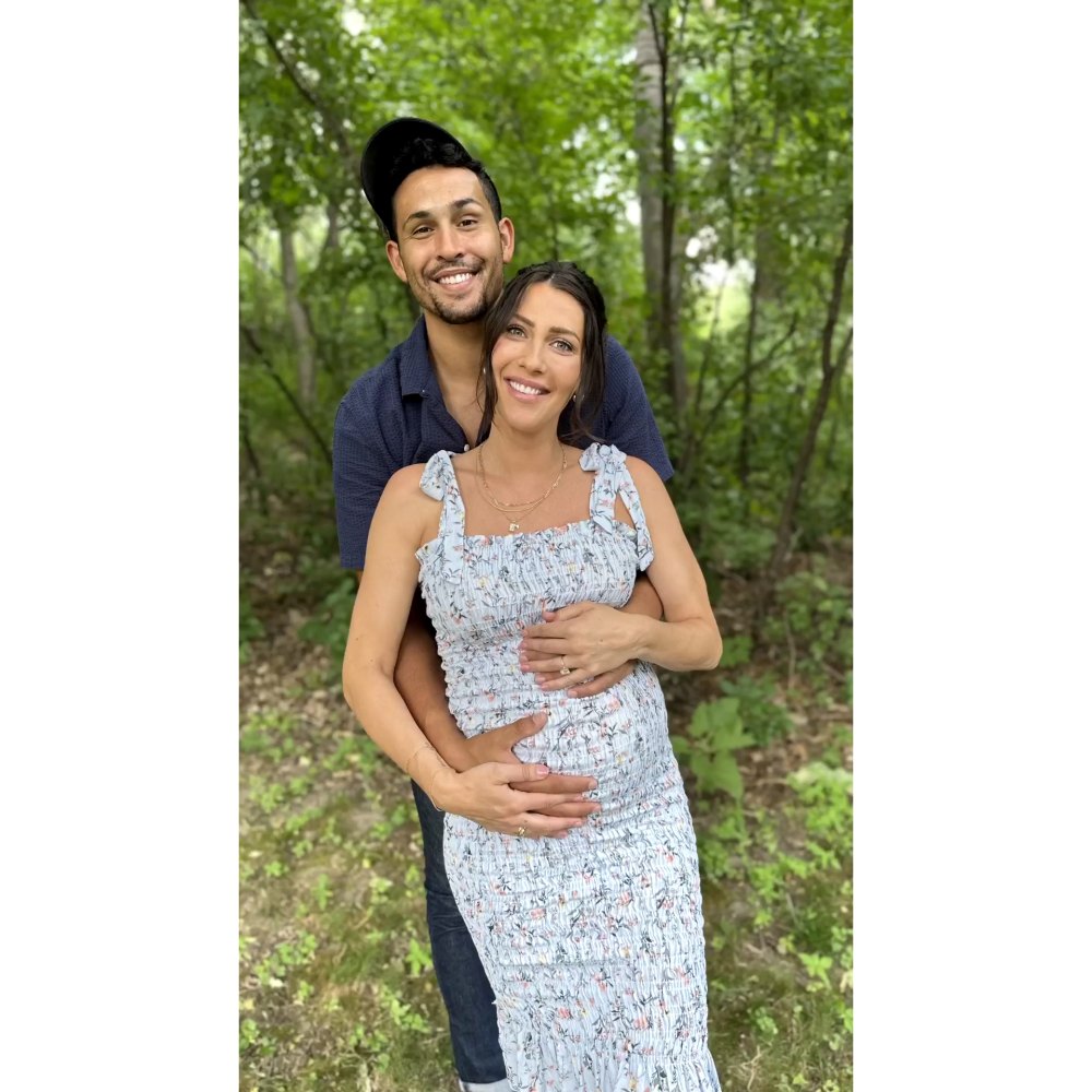 Becca Kufrin Has Baby Shower in Minnesota Hometown With Thomas Jacobs ...
