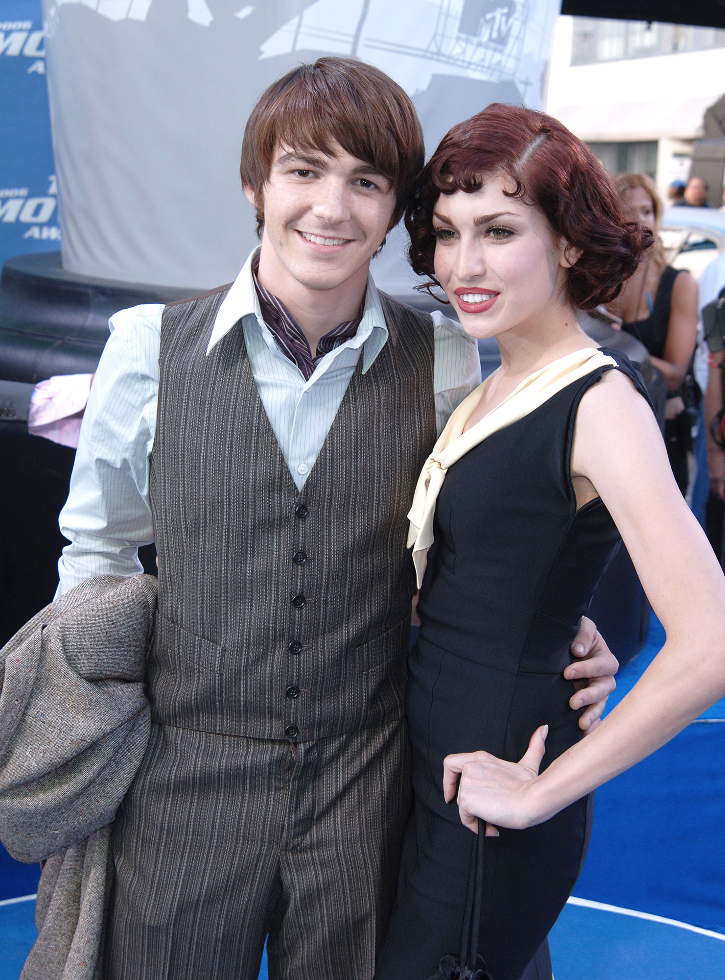Drake Bell And Girlfriend