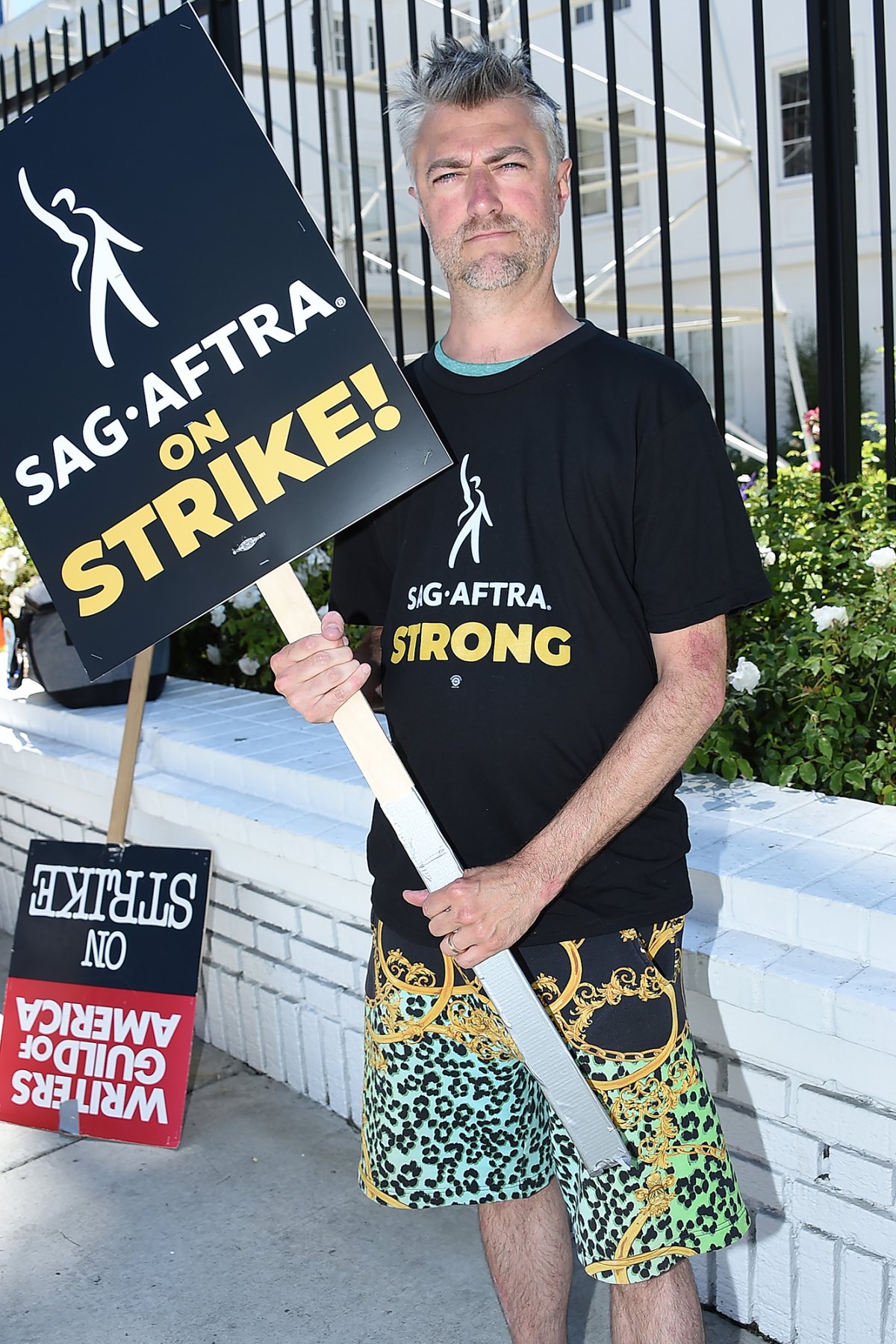 Sean Gunn Says He Doesn't Get 'Gilmore Girls' Residuals at SAG Strike ...