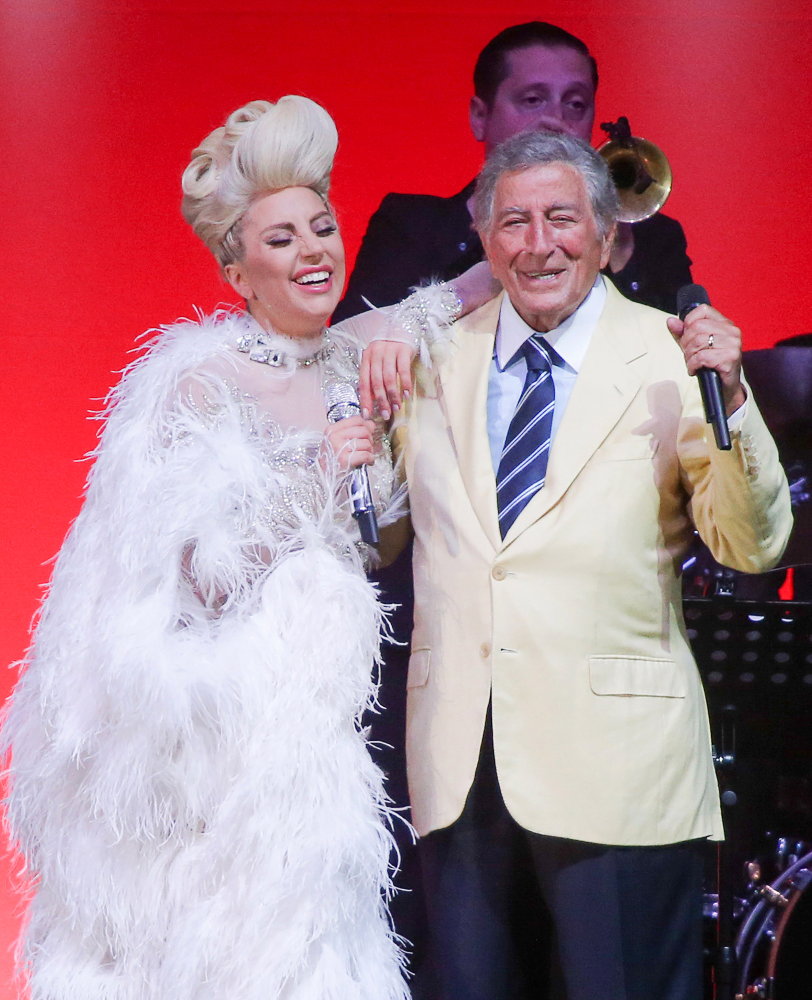 Lady Gaga Friends Lady Gaga: 'Everything' Changed When She Fell In
