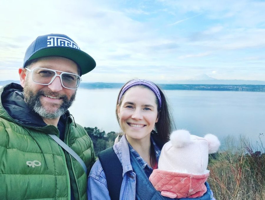 Amanda Knox and Husband Christopher Robinson’s Relationship Timeline ...